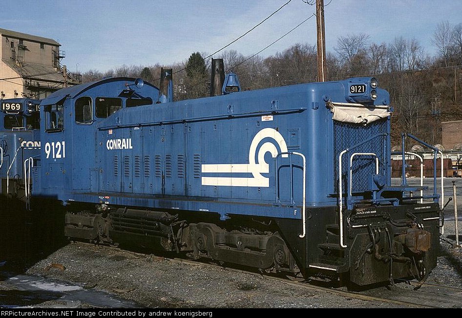 Conrail Electro-Motive Division SW-9 9121
